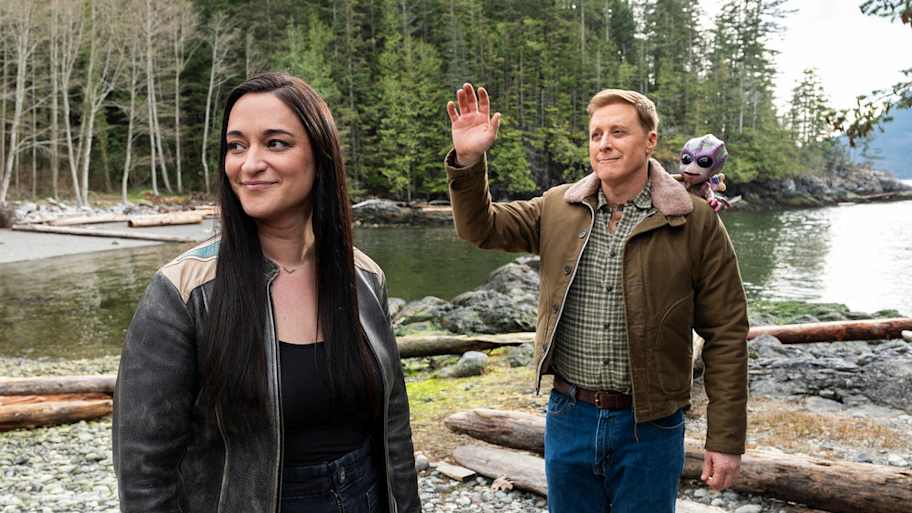 Resident Alien series finale recap, ending explained: A beautiful end ...