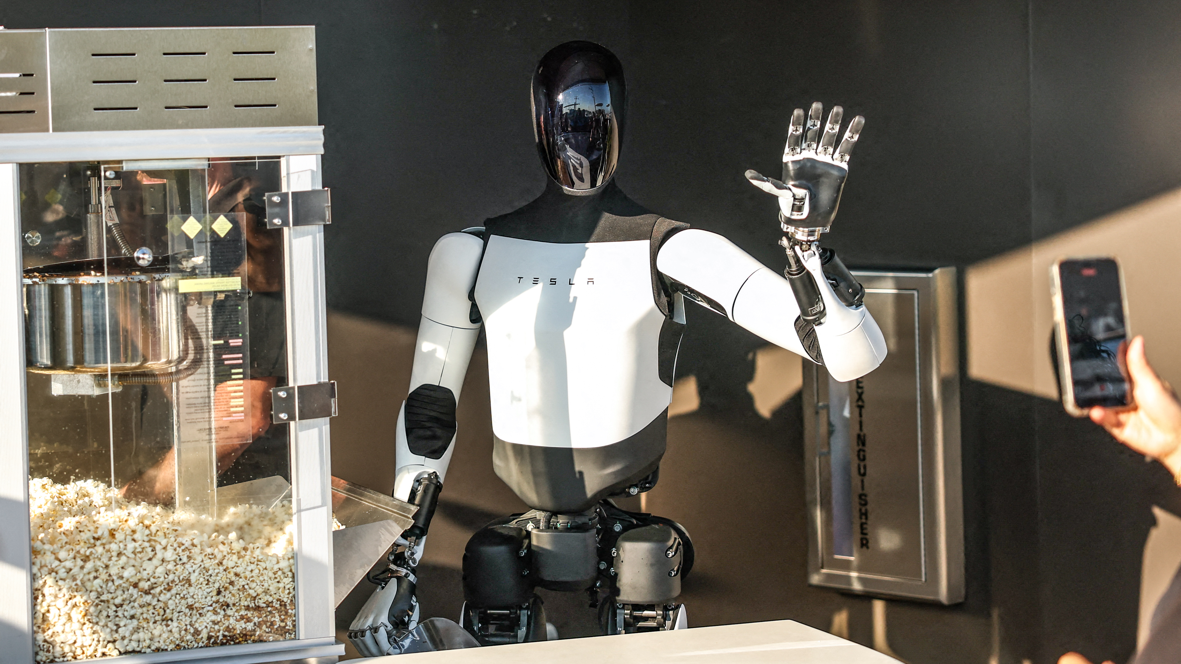 Tesla is killing its iconic Model S and Model X electric cars — here's ...