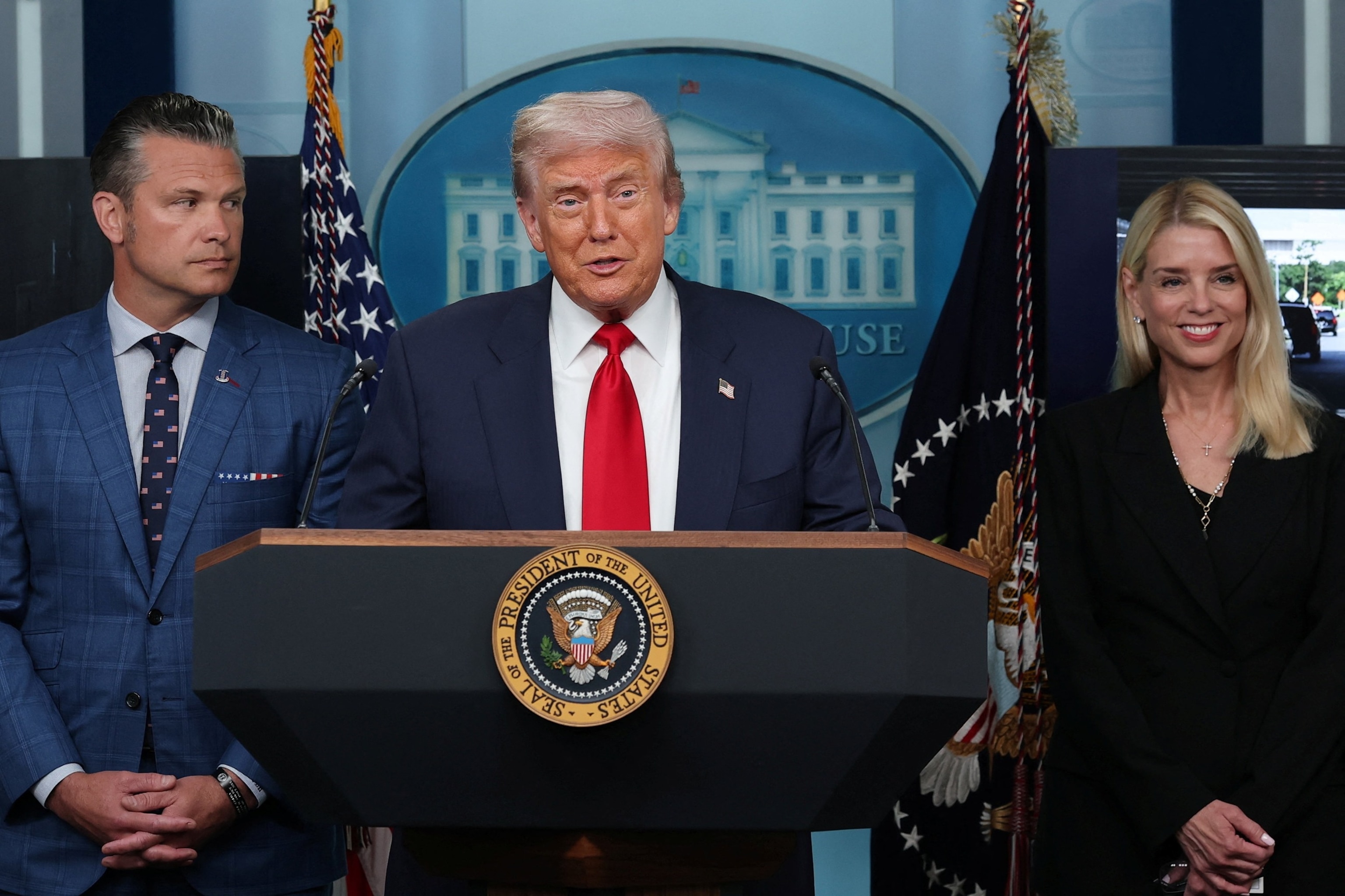 Trump puts DC police department under federal control, deploys National ...