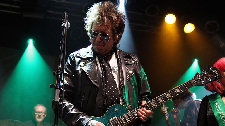 How Jeff Beck inspired former Joan Jett and the Blackhearts guitarist ...