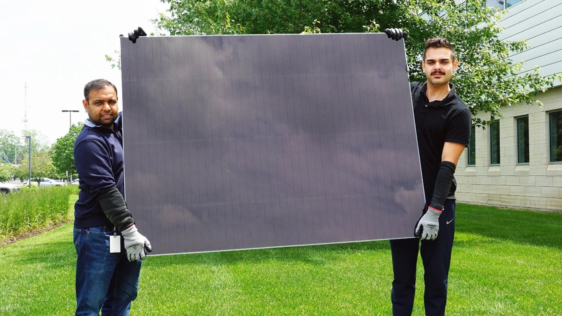 US tech firm unveils 20.7 sq ft solar hydrogen module powered by ...