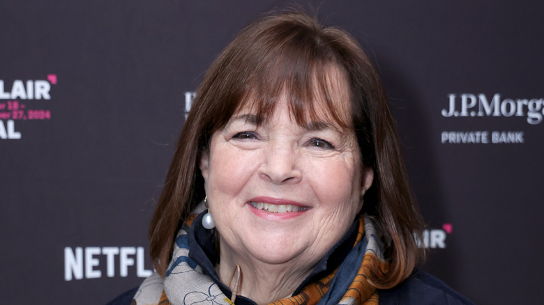 The Extra Step Ina Garten Adds To Braised Short Ribs For Deeper Flavor ...