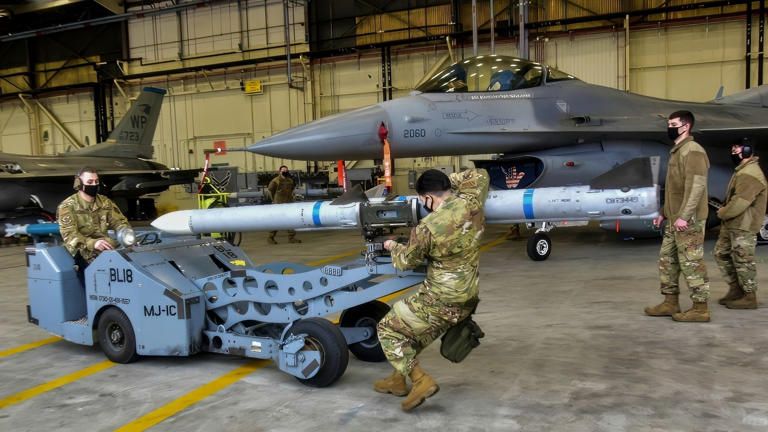 The F-16V Viper fighter doesn’t fly for the US Air Force