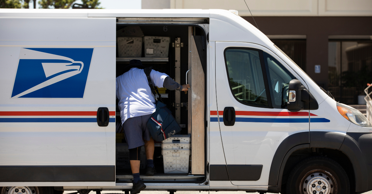 16 High-Paying Jobs That Don’t Require Prior Experience (UPS Pays $170K ...