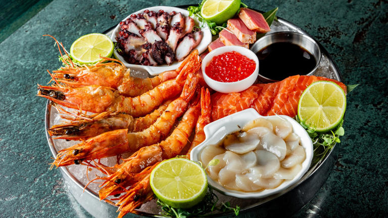 How To Serve An Epic Seafood Tower In A More Convenient Way For Your Party