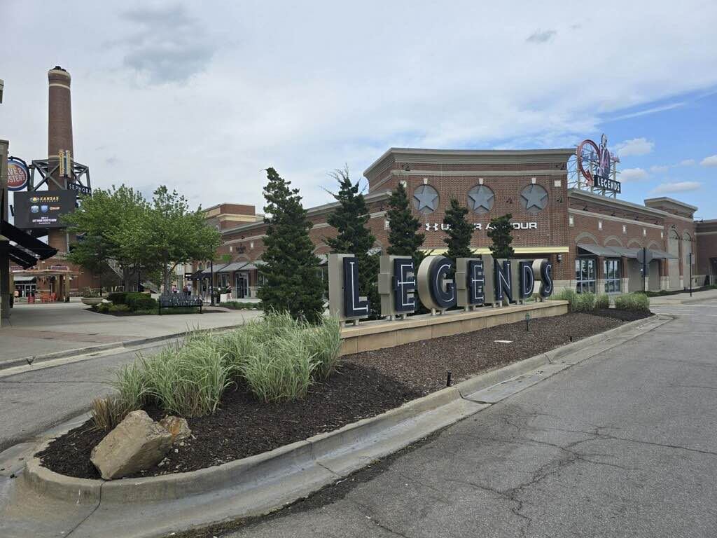 New stores opening at Kansas City’s Legends Outlets