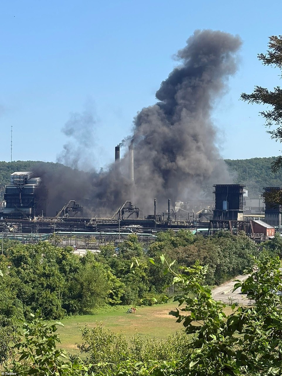 Huge explosion at Pennsylvania steel plant