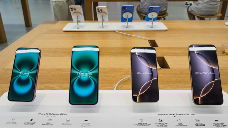 iPhone 17 'Likely' To Be More Expensive Than iPhone 16 In The U.S ...