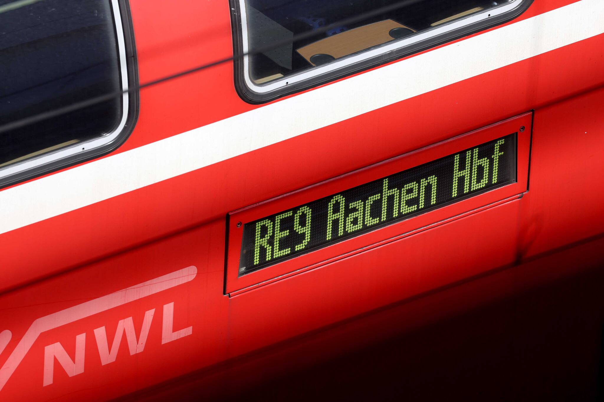 RE9 zwischen Siegen und Köln: Bahnarbeiten beendet - Züge fahren wieder