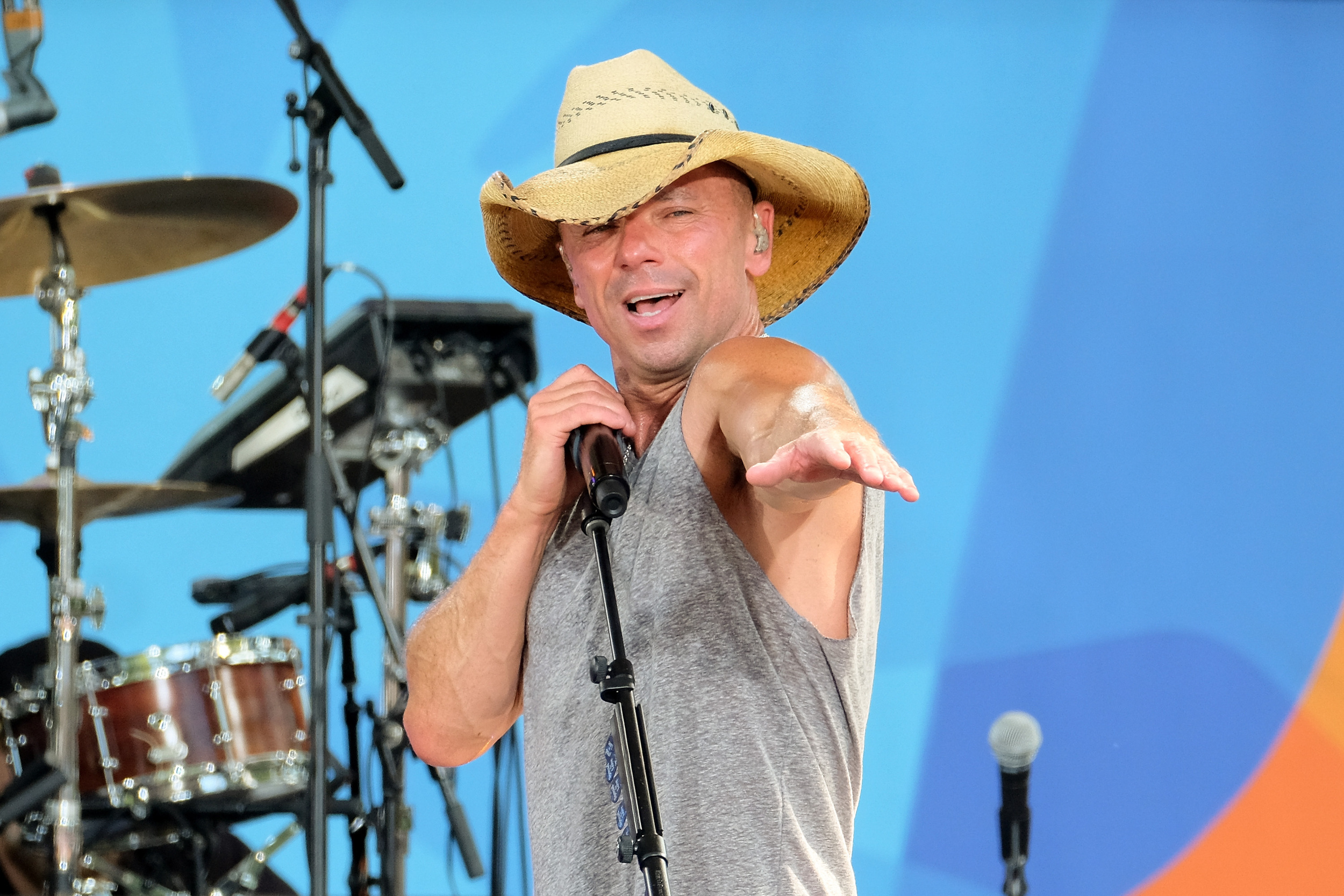 20 essential country songs about summer