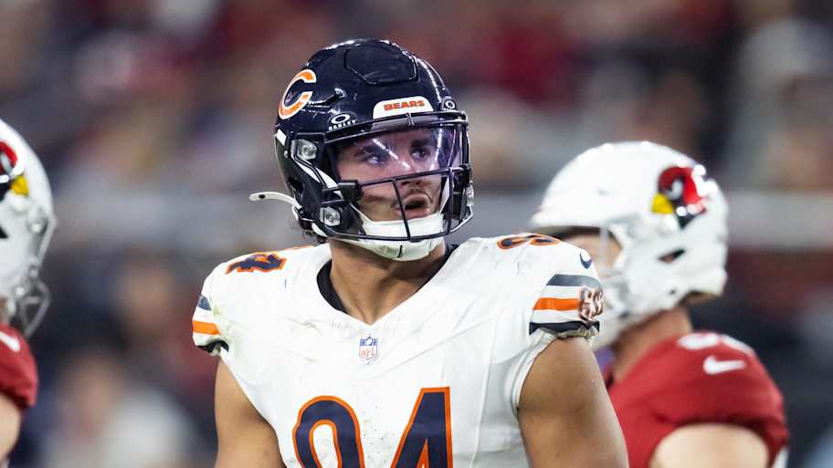 Former Kansas Star Austin Booker Dominates in Bears' Preseason Opener