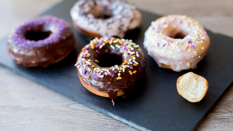 Donas caseras: el paso a paso de una receta para que queden esponjosas ...