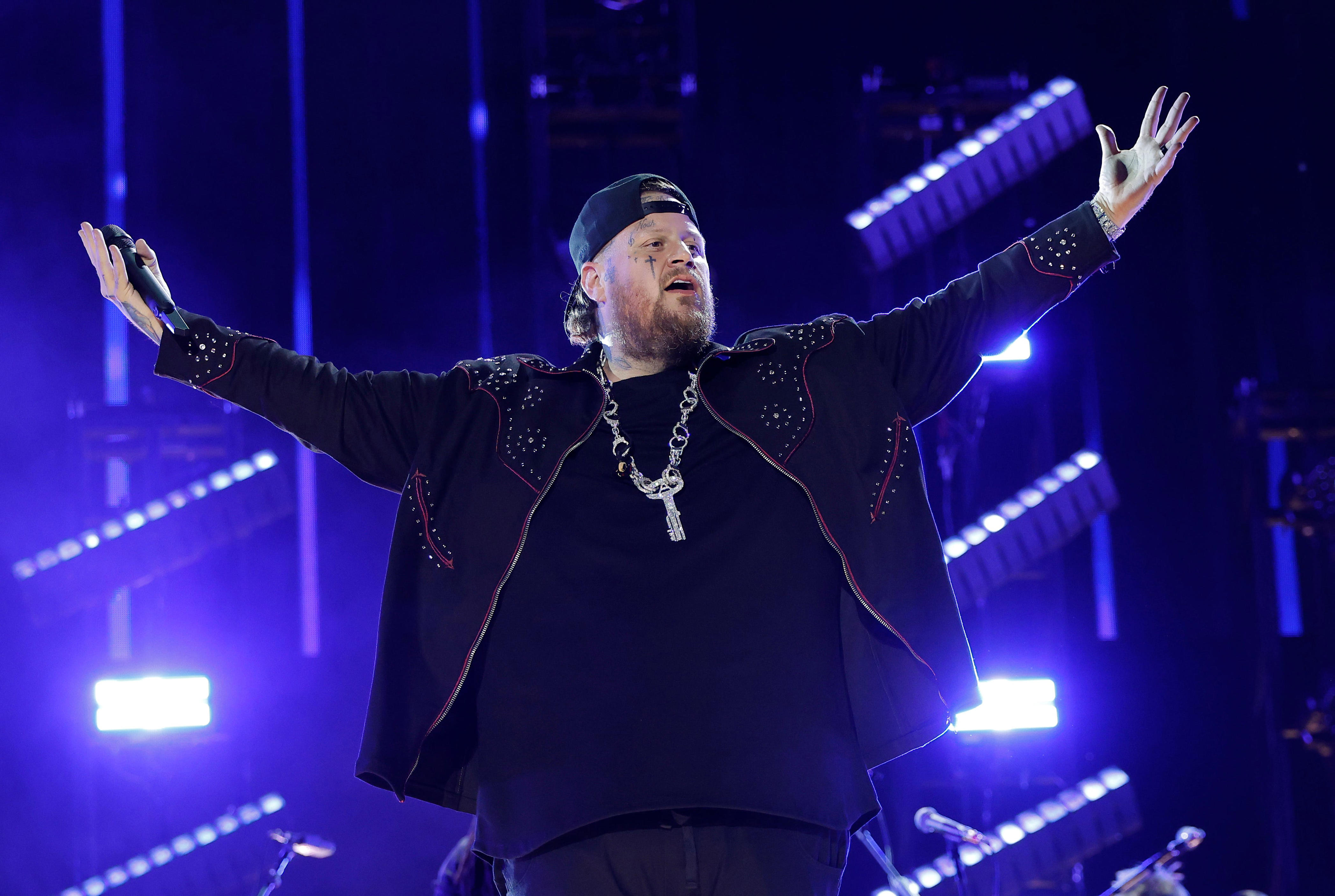 Jelly Roll reveals 200-pound weight loss, jokes about joining the NFL
