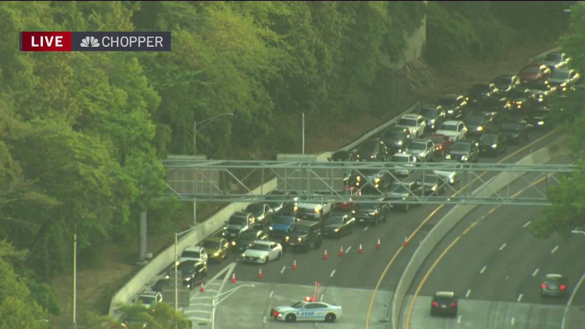 2 killed in 7-car Bronx River Parkway pile-up; police apprehend driver