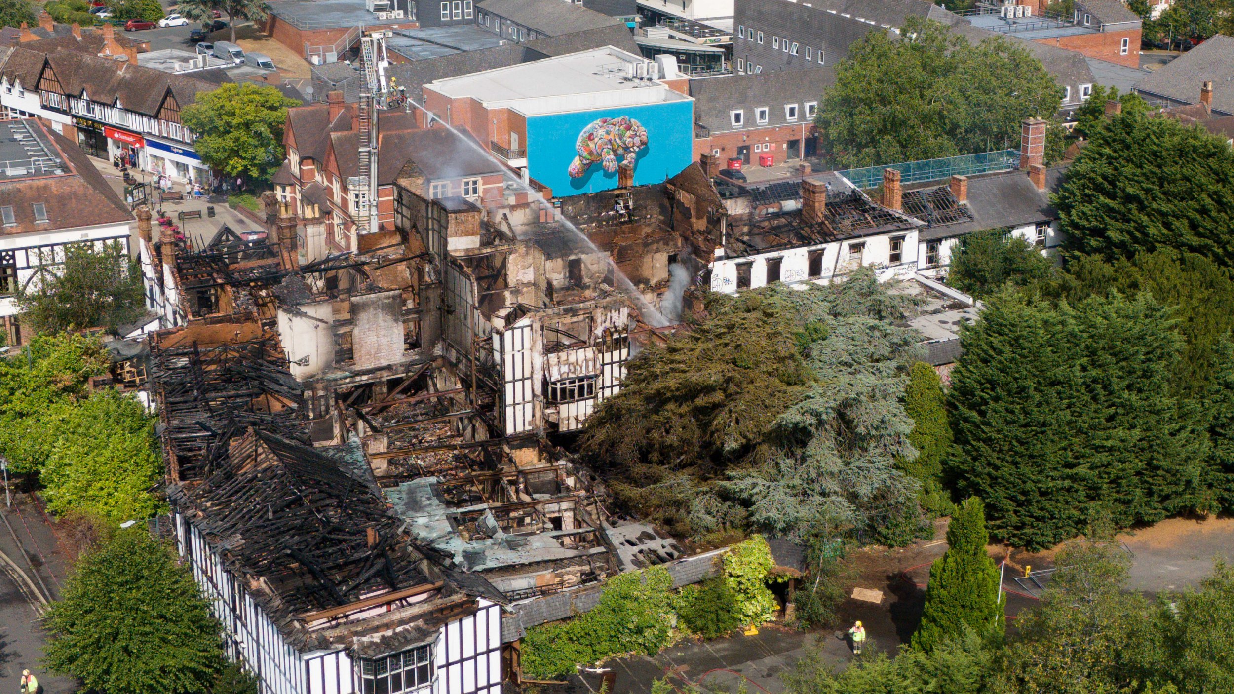 Historic Raven Hotel nearly destroyed in massive blaze