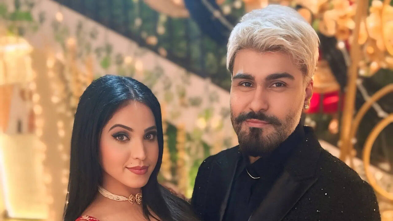 Jagriti: Anupama Solanki Praises Co Star Arya Babbar, Calls Him 'Down ...