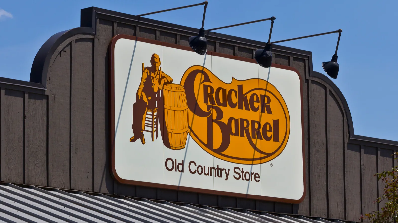 Cracker Barrel is turning summer road trips into a nationwide giveaway ...