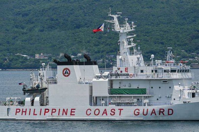 Watch Chinese warship and coast guard vessel collide while chasing ...