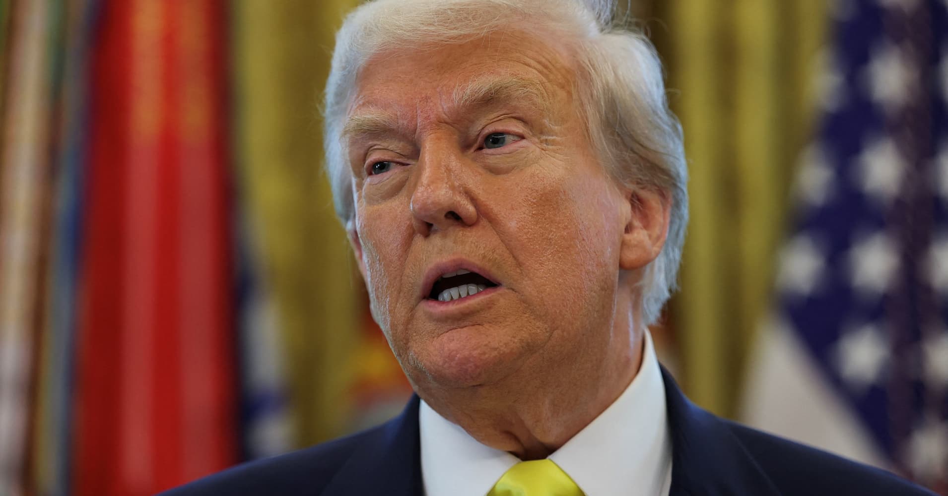 Trump warns homeless people to leave Washington, DC, ‘immediately’