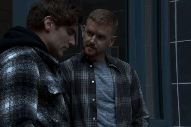 Coronation Street's Gary 'to leave cobbles' after 17 years in dark ...