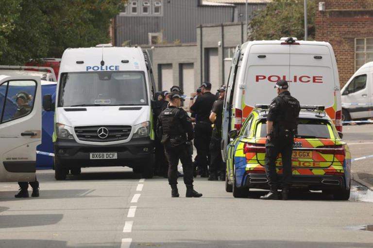 Murder investigation launched as woman found dead at Smethwick ...