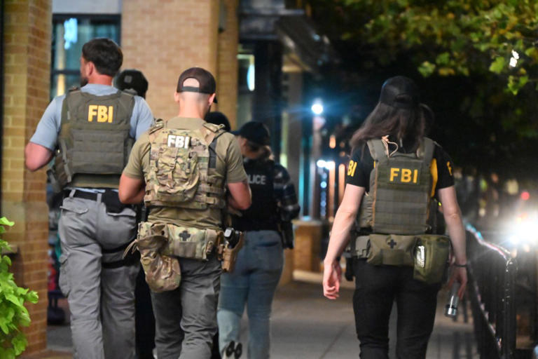Trump admin plans to flood Washington with over 100 federal agents in ...