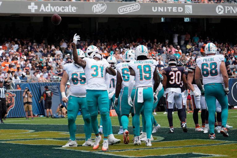 Updated Dolphins 53-man roster projection after preseason opener vs. Bears