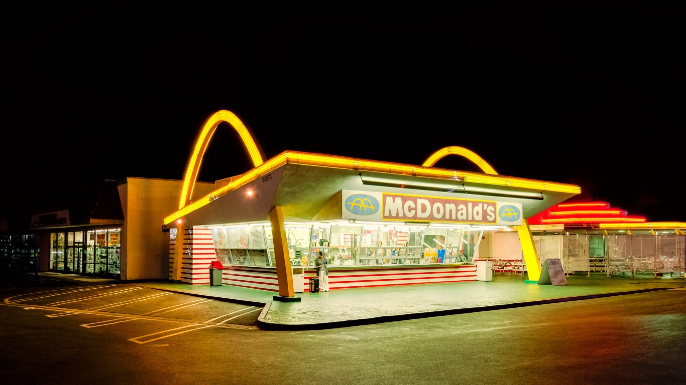 15 Fast Food Executives Who Worked Their Way Up from the Grill to the C ...