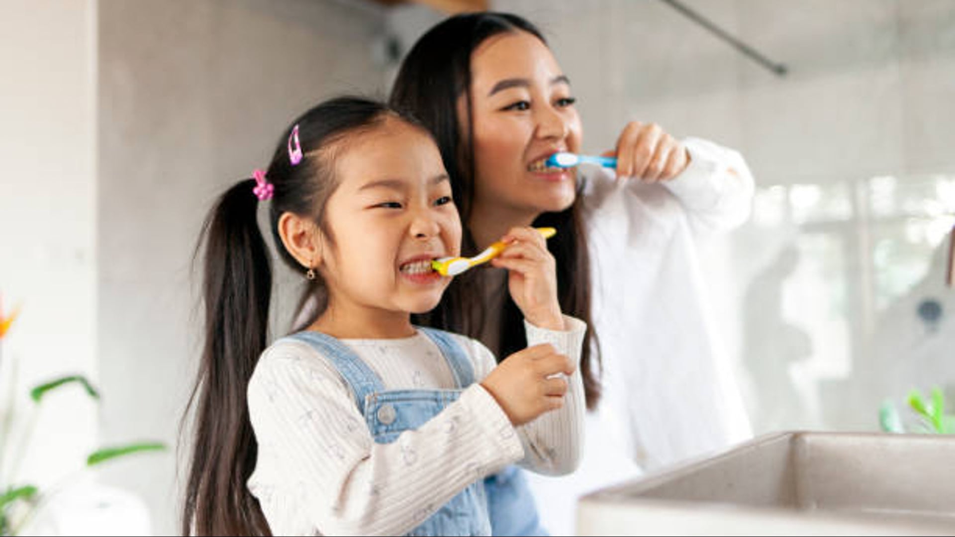 What’s The Optimal Time To Brush Your Teeth In The Morning?