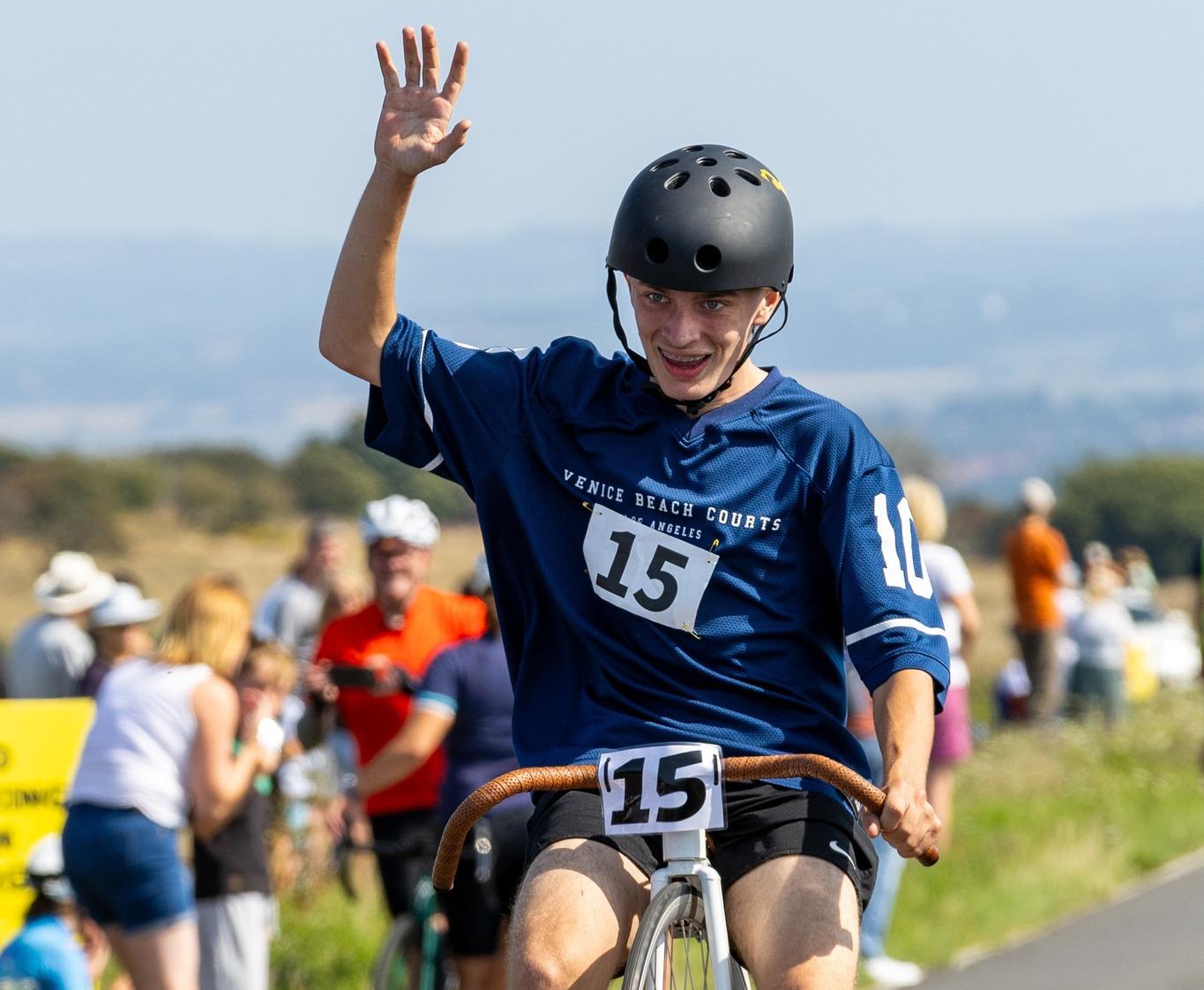 In 24 pictures: Eastbourne holds annual Beachy Head World Championship ...
