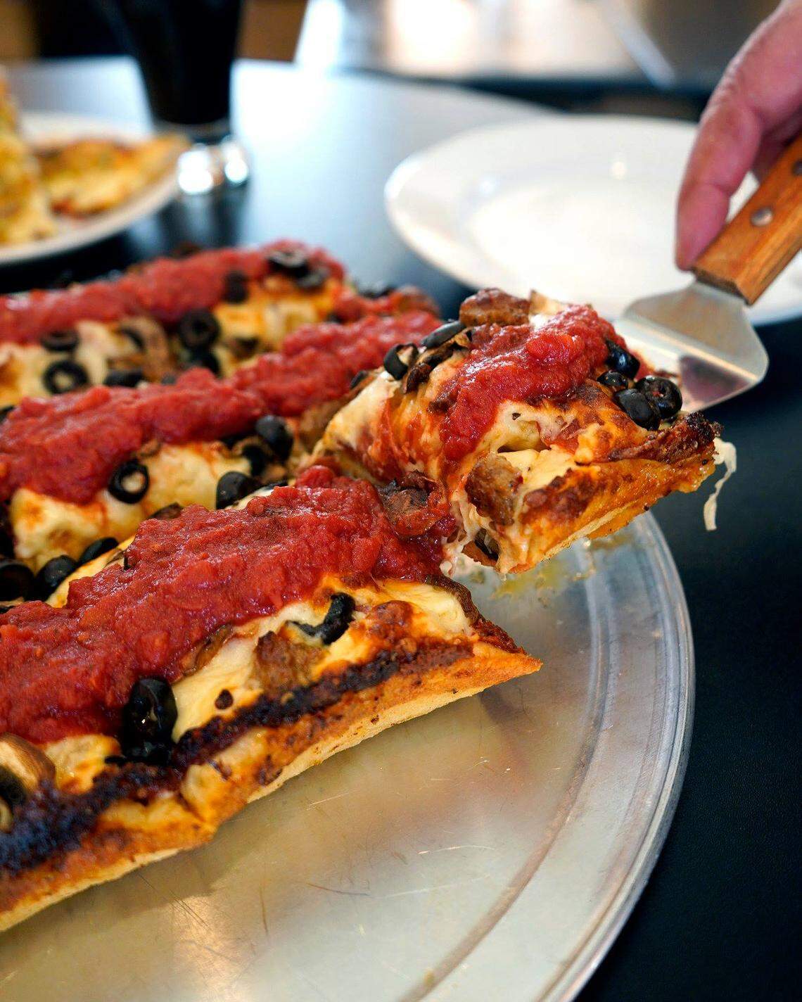 This restaurant brought a new pizza style to Boise. It's closing with a ...