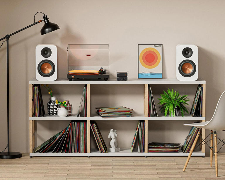 A Respected Hi-Fi Brand Just Released a Turntable That’s Unexpectedly ...