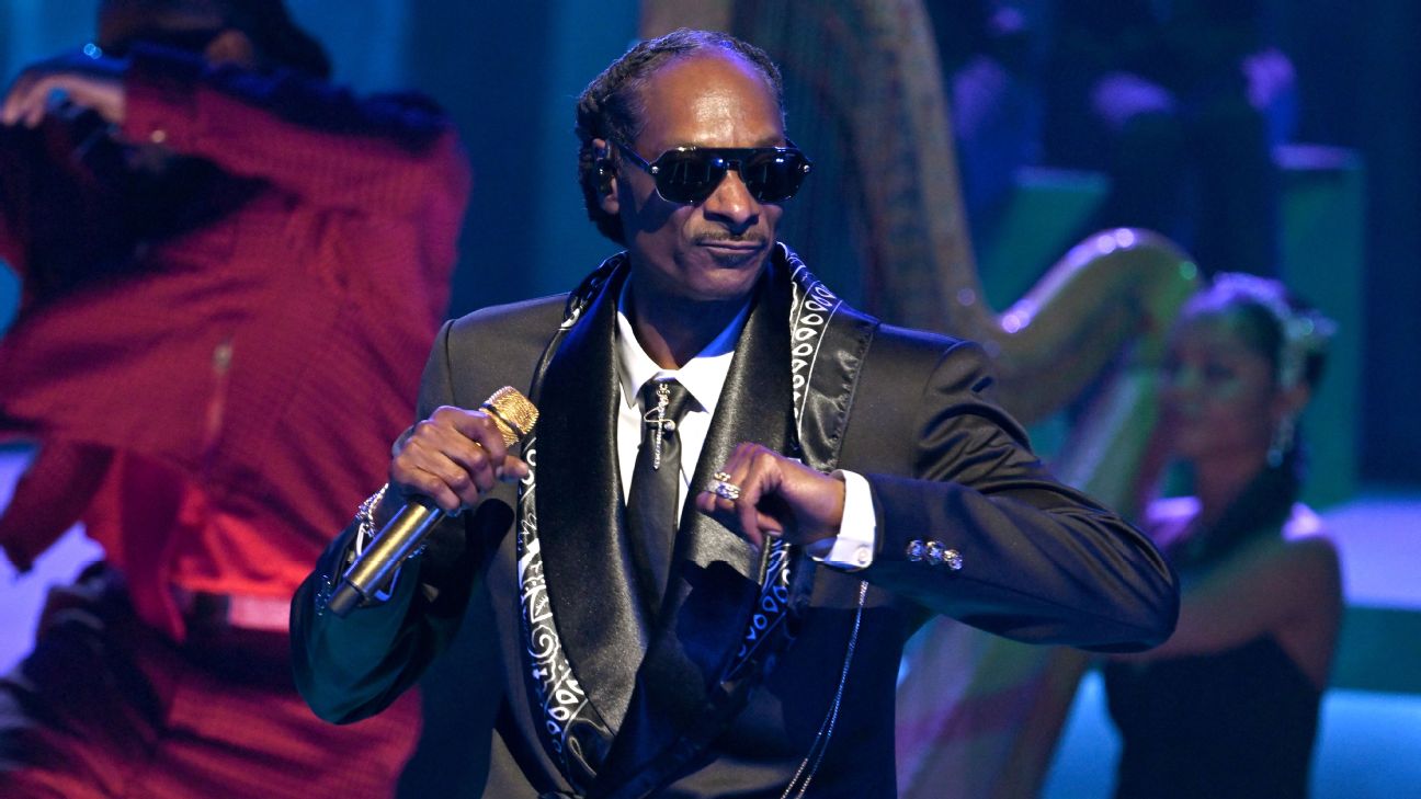 Nuthin' but a GF thang: Snoop Dogg locked in for AFL Grand Final