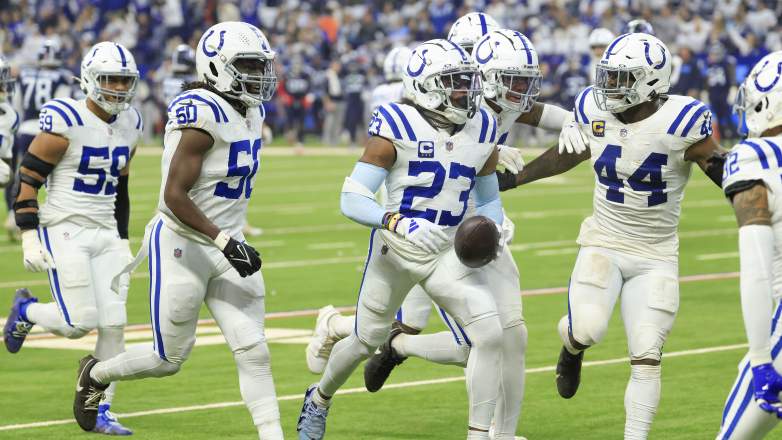 Kenny Moore II Injury Adds Pressure on Colts’ Struggling Secondary