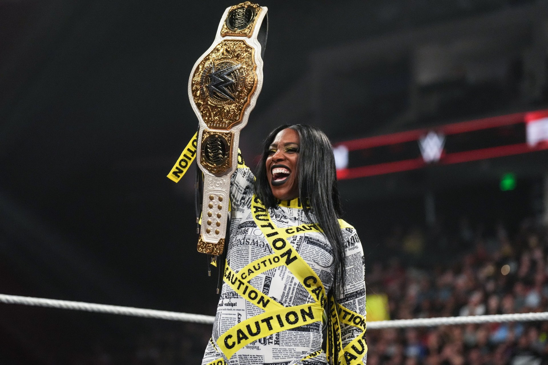 WWE champ Naomi pulled from Raw hours before show