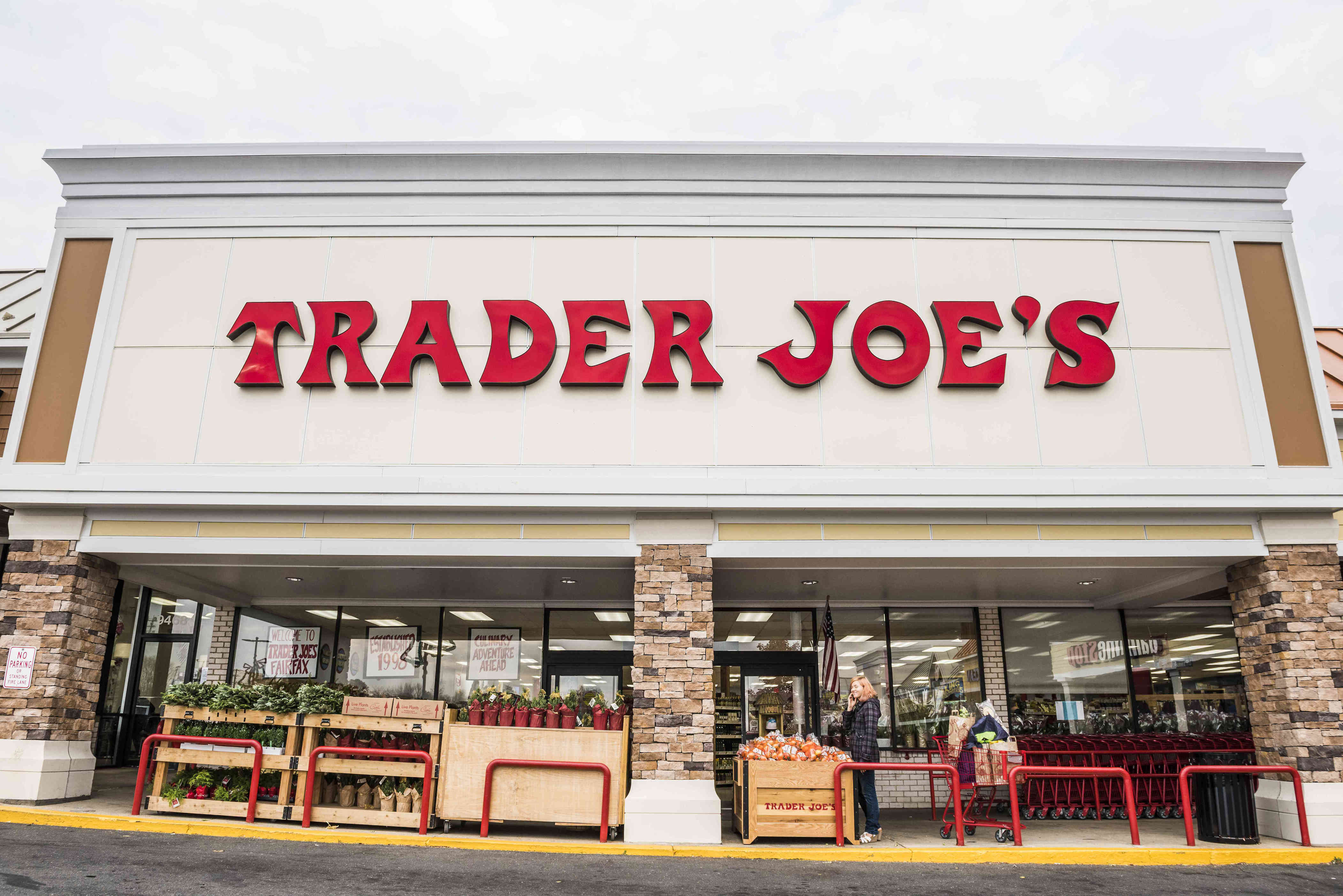 Don't let their size fool you—these Trader Joe's pies pack a sweet-tart ...