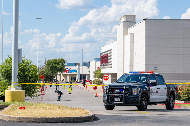 Police identify suspect after 3 people killed in shooting in Target ...