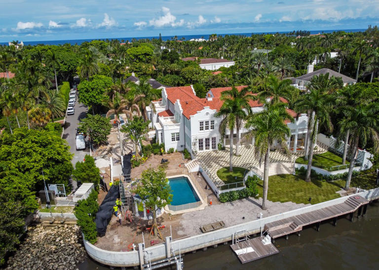 Notorious Palm Beach mansion Jeffrey Epstein bought for $2.5M ...