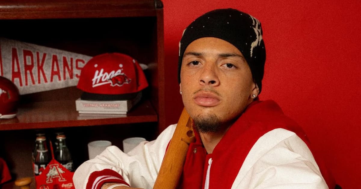 Arkansas 2026 commit announces transfer to in-state high school