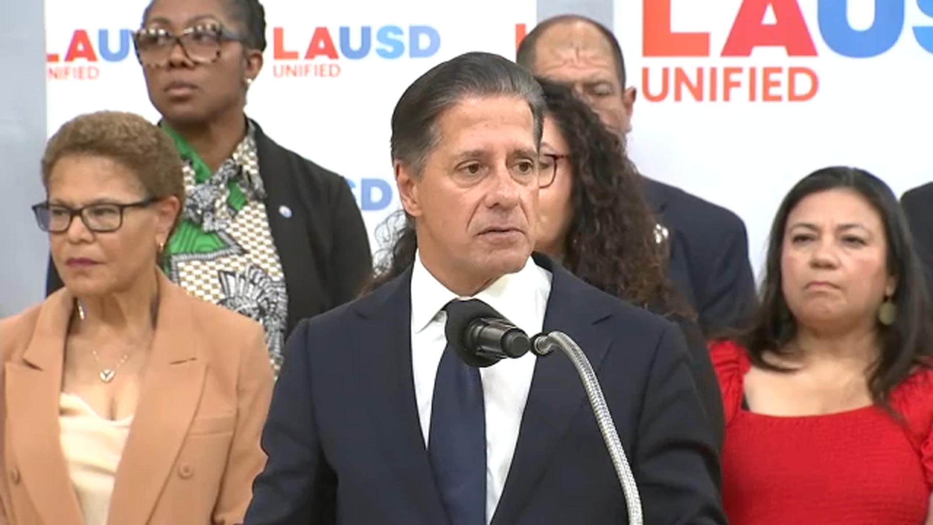 LAUSD plans new bus routes, safe zones to keep students safe from ...