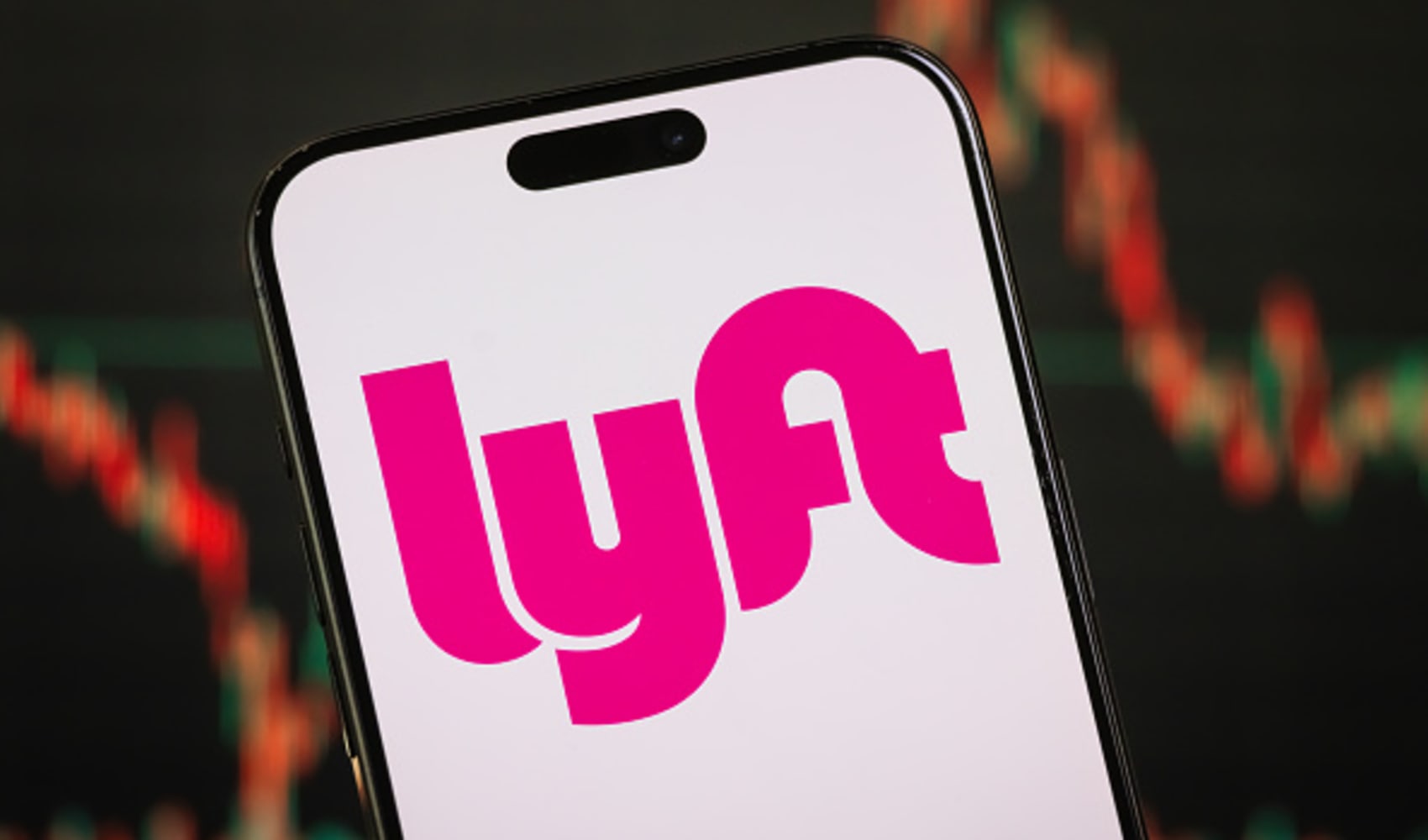 Lyft driver charged with rape of passenger in Somerville