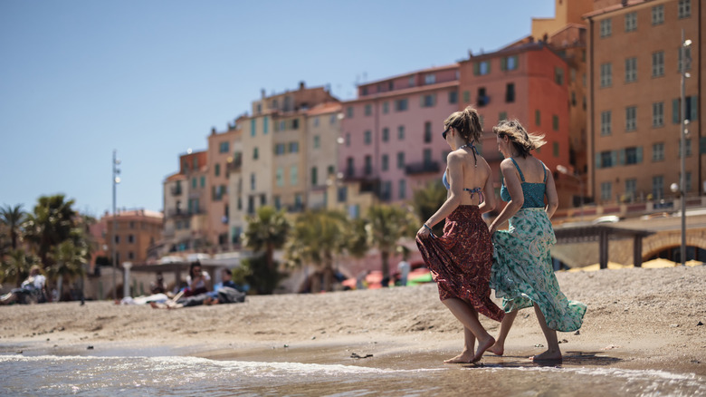 What Tourists Need To Know About France's New Law To Avoid Paying Hefty ...