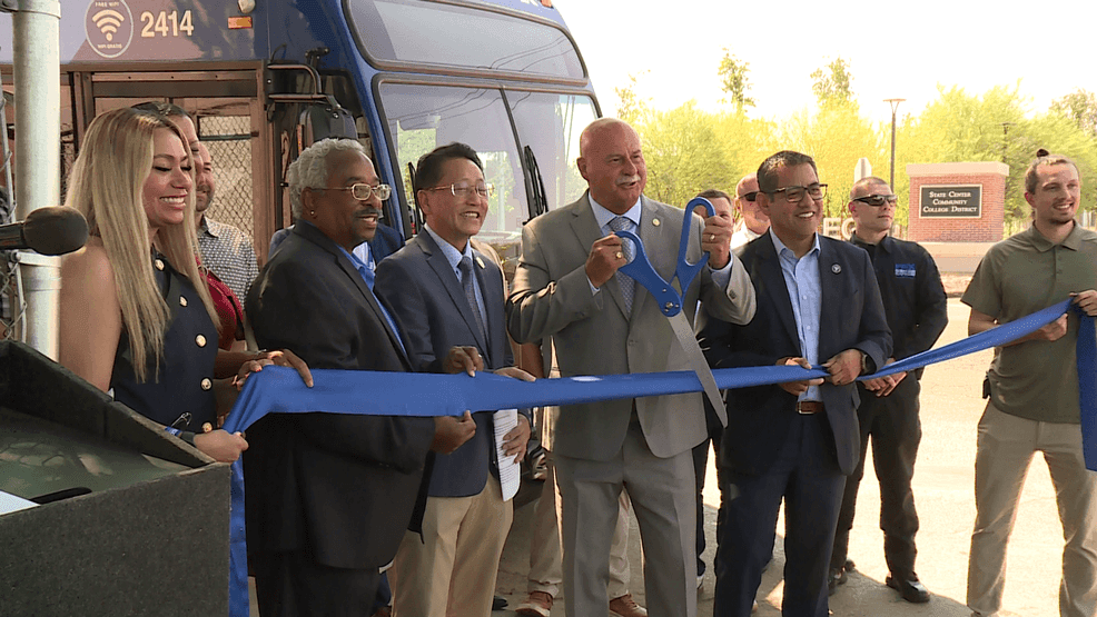 Fresno Mayor Jerry Dyer unveils FAX Route 29