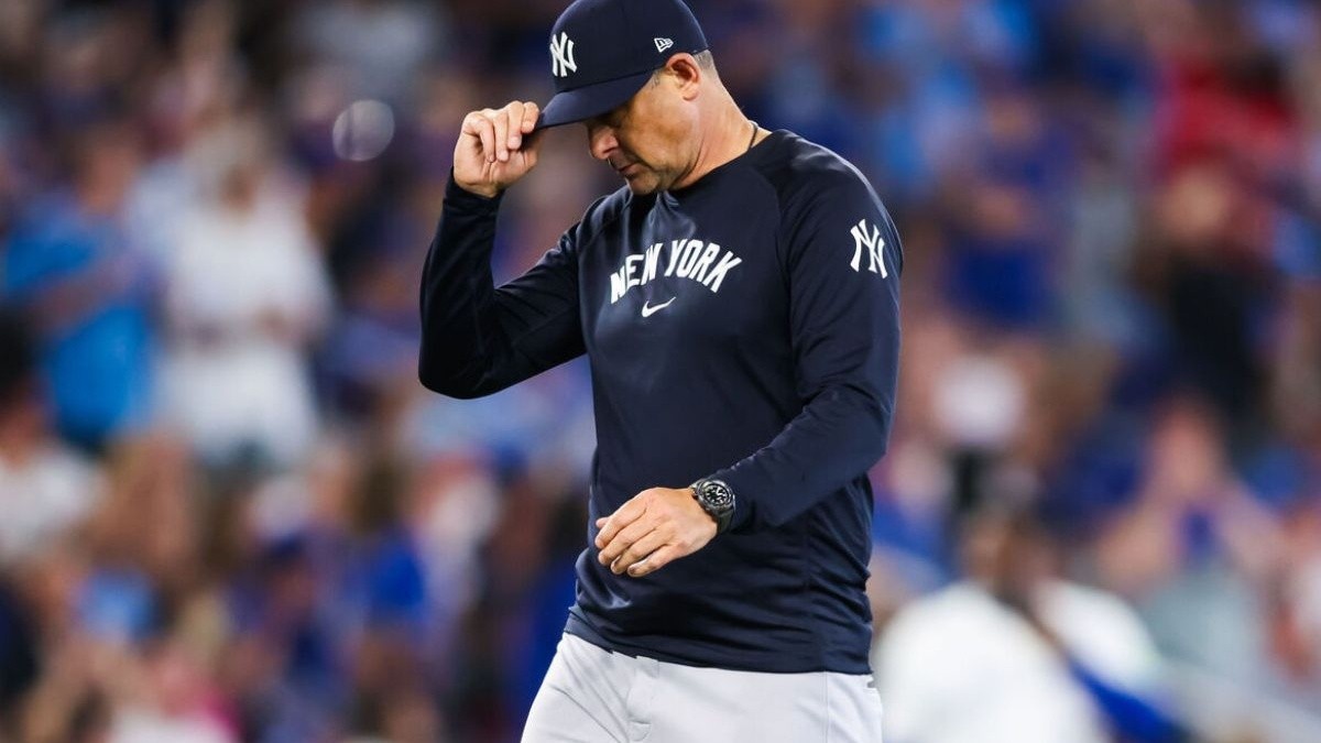MLB: Yankees Fans Express Embarrassment Over Aaron Boone as Manager