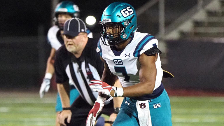 Who has the best uniforms in south Alabama high school football?