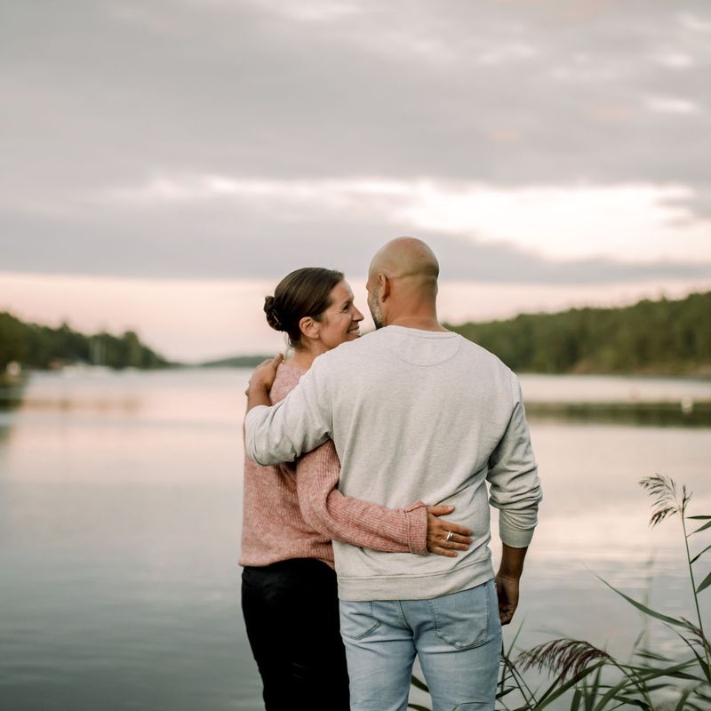 Experts Reveal 10 Rules for a Happy Relationship With a Major Age Gap