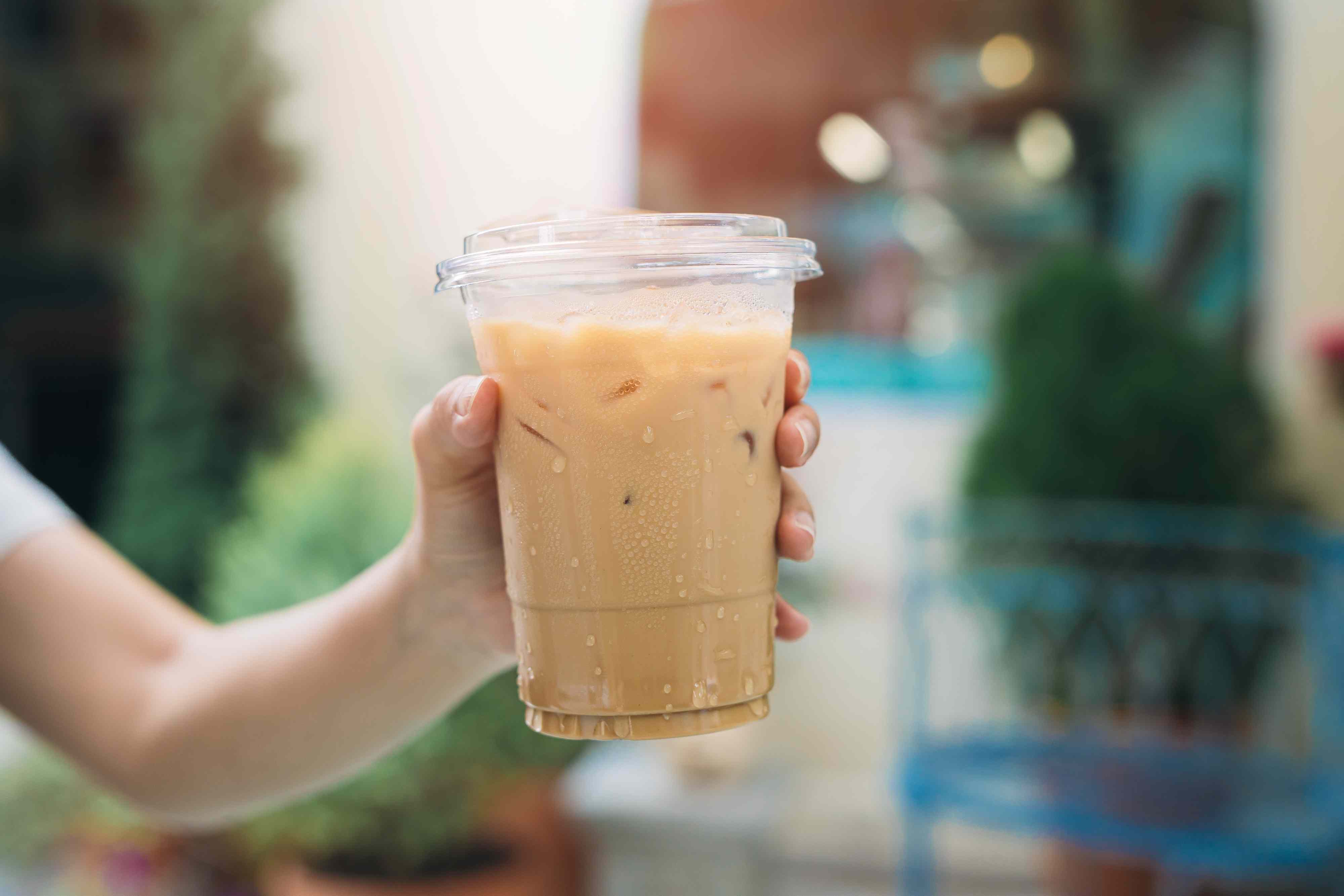 Can drinking coffee help you stay hydrated? What experts say about ...