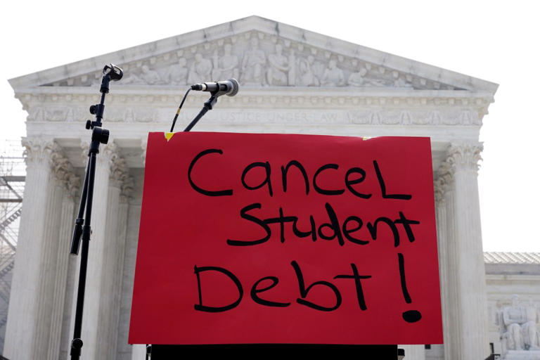 Less than half of student loan borrowers are current on $1.6T debt ...