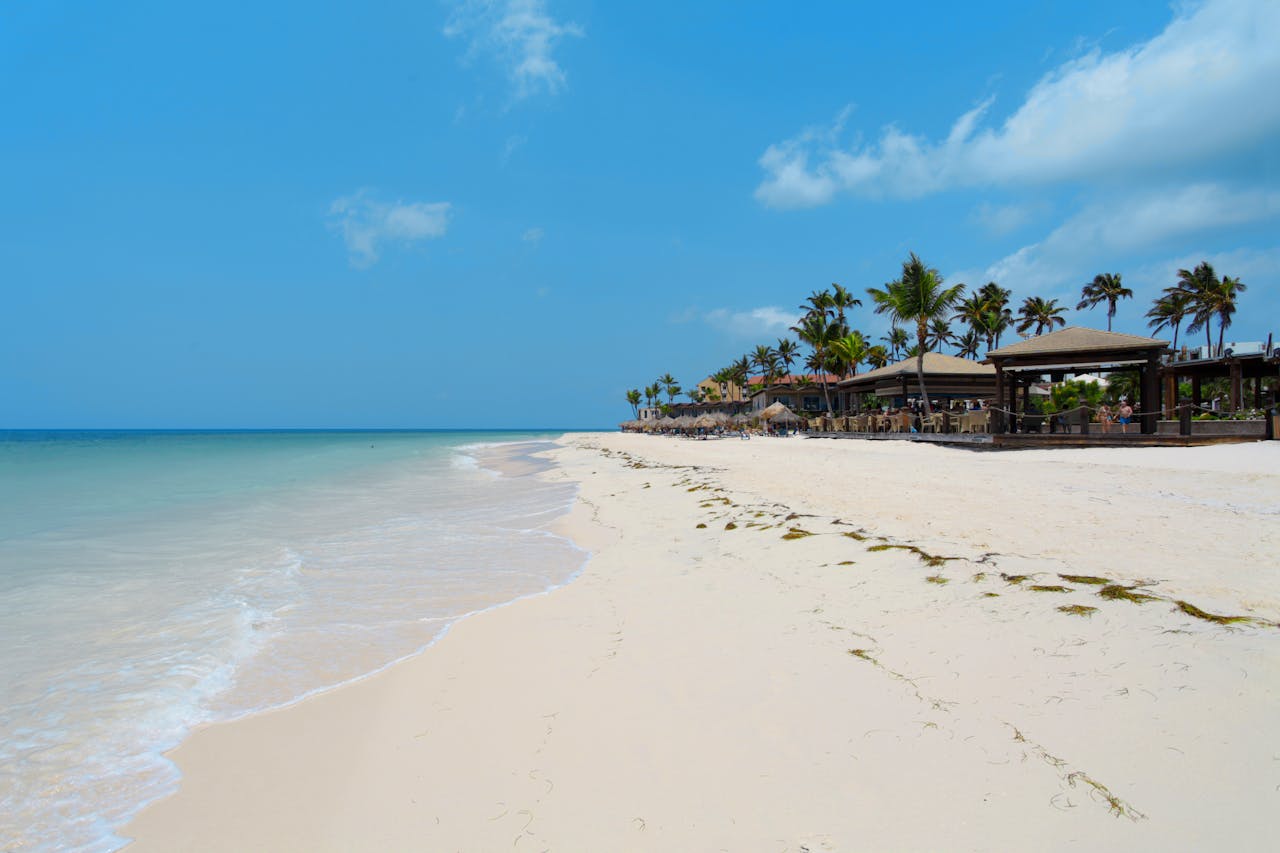 The 7 Most Relaxing Beach Resorts and the 8 Busiest