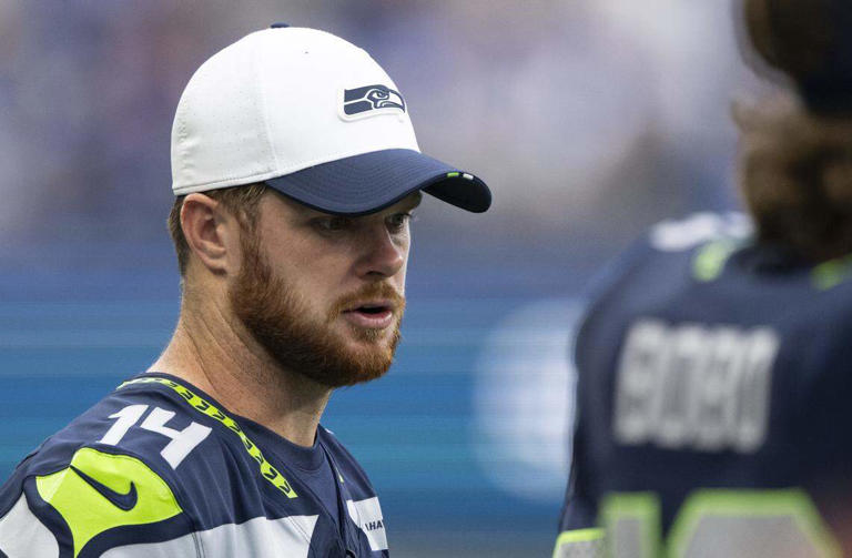 Halfway through Seahawks preseason, how's Sam Darnold? And: A Kenneth ...